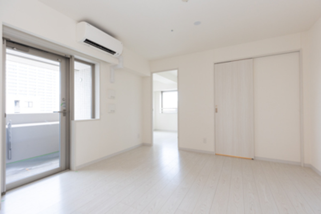 Tsukishima Sta. 1LDK 401, Tokyo - Living Japan