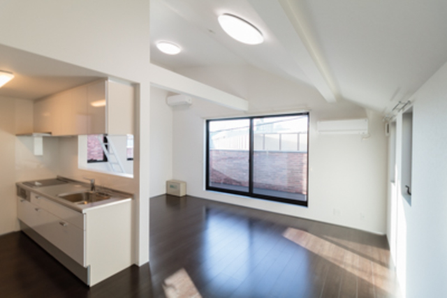 Yutenji Sta. 2LDK 203, Tokyo - Living Japan