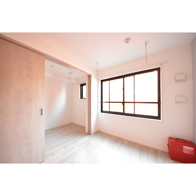 Gaienmae Sta. 1DK 0202, Tokyo - Living Japan