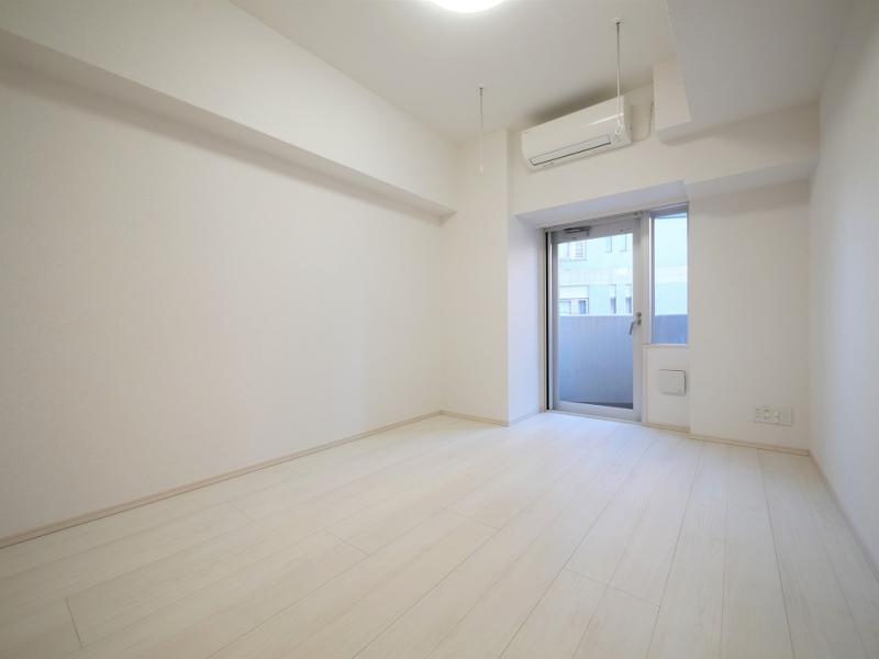 Oyama Sta. 1K 702, Tokyo - Living Japan