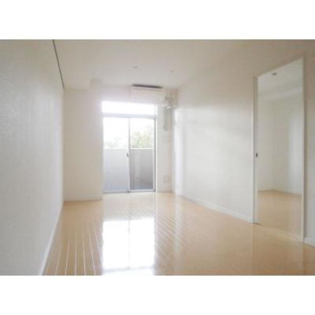 Tsukishima Sta. 1LDK 203, Tokyo - Living Japan