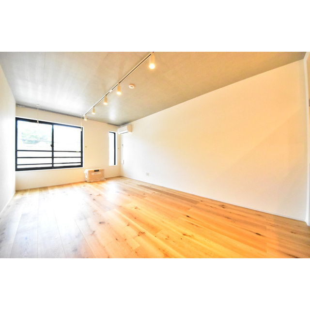 Gokokuji Sta. 2LDK 0201, Tokyo - Living Japan