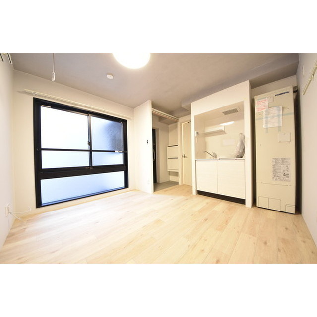 Oshiage Sta. 1R 0202, Tokyo - Living Japan